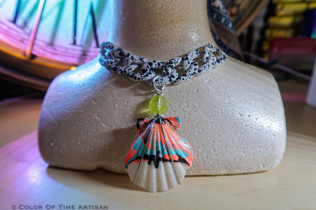 Seaside Graffiti Color Drip Seashell Necklace - Etsy