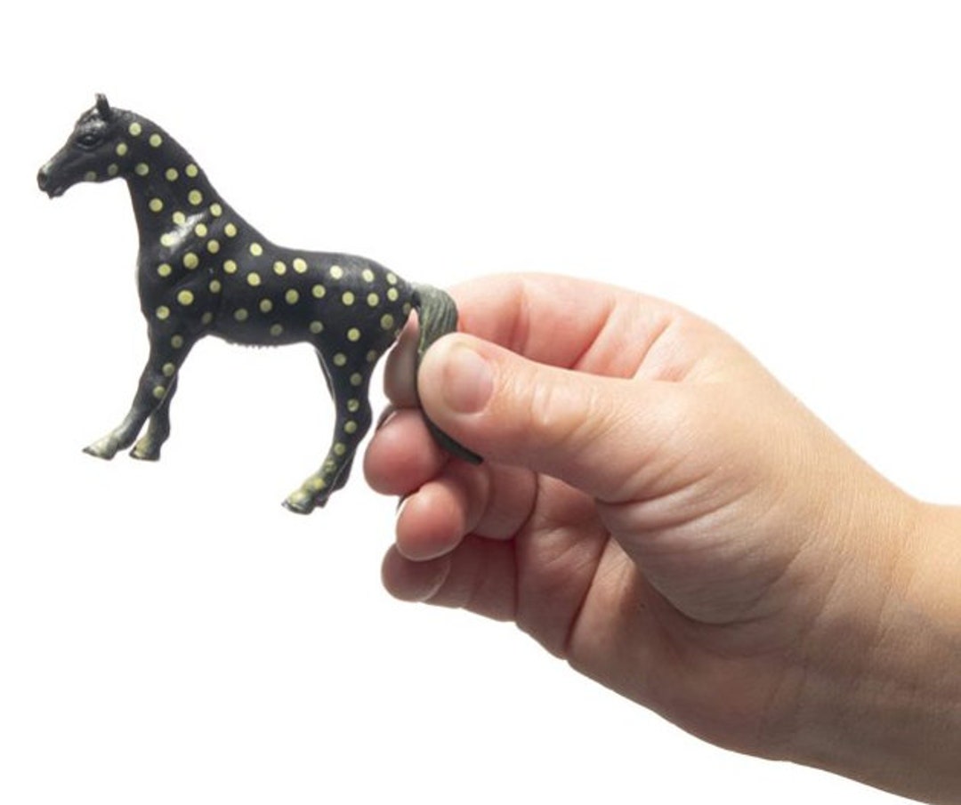 Plastic Horses Party Favors, 16 Count (all Different Horses in Various ...