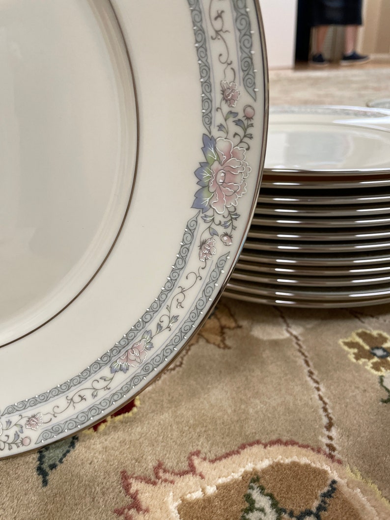 93 Piece Lenox Cosmopolitan Charleston Set- Mint Condition Never Used ...