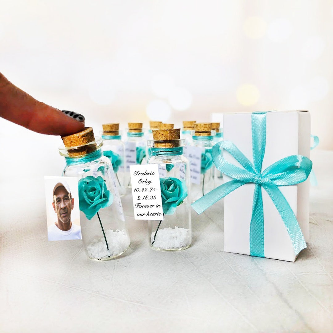 Loss of Loved One Remembrance Gifts, Photo Favors in Memory of ...