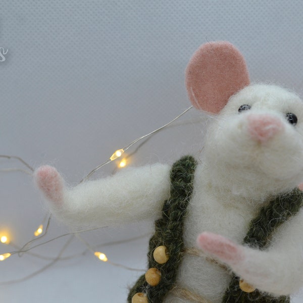 Woolen Mice - Etsy