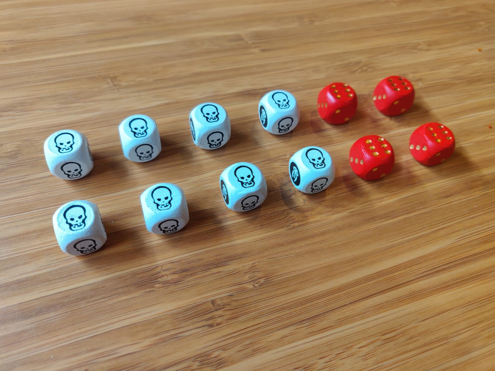 Heroquest Dice Replacement 14mm Wooden Combat & Movement Dice - Etsy