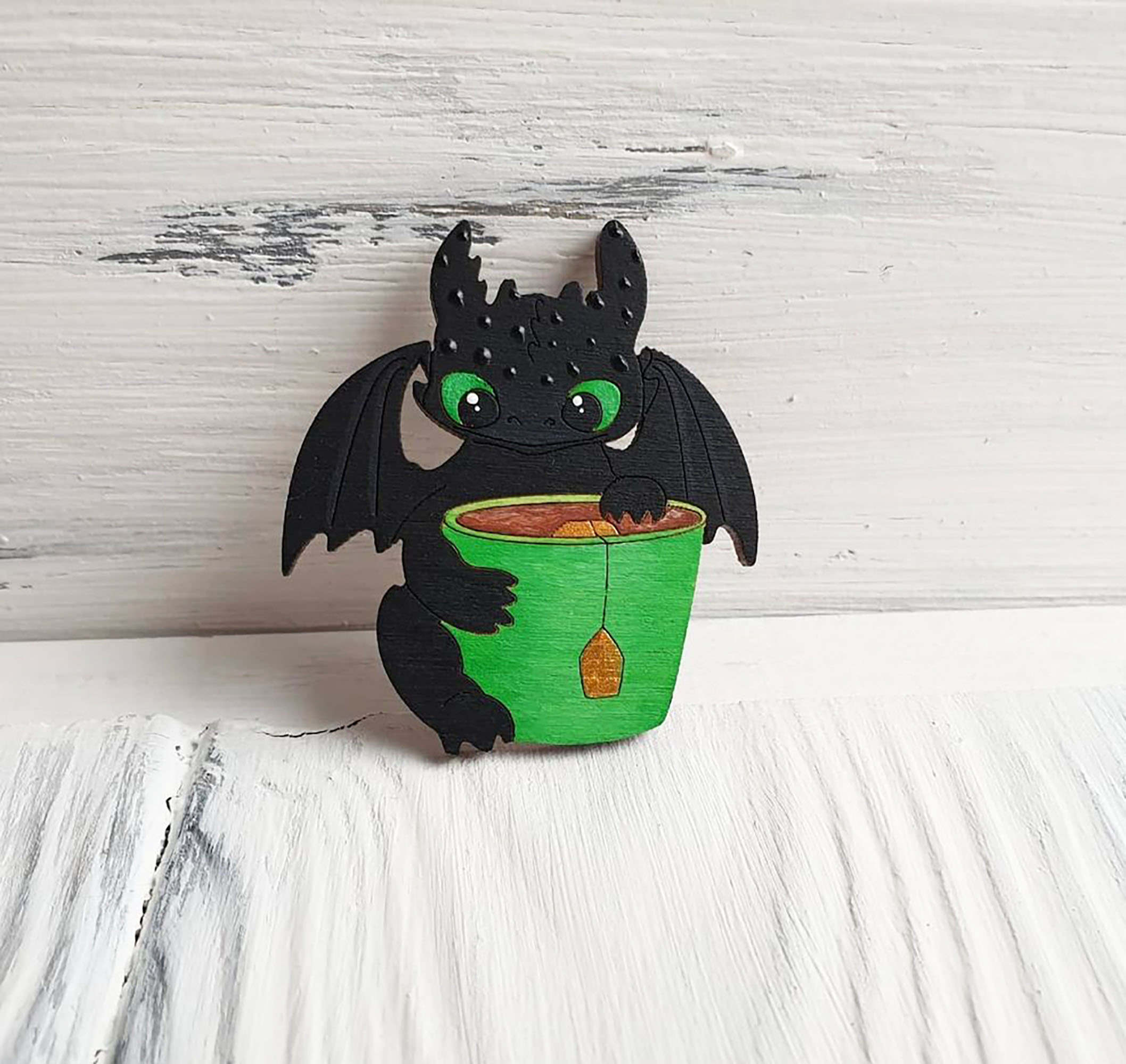 Night Fury With Coffee Wood Pin How to Train Your Dragon Toothless With ...