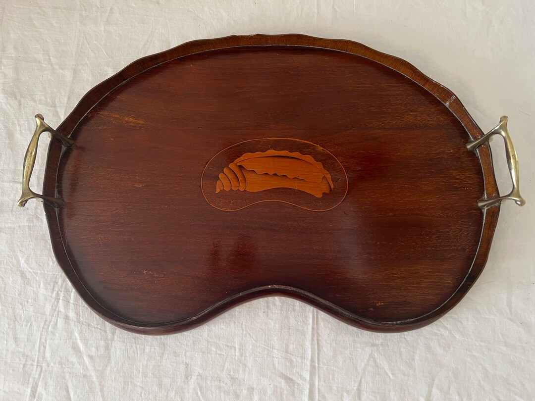 Unusual and Elegant Edwardian Kidney Shaped Mahogany Galleried Drinks ...