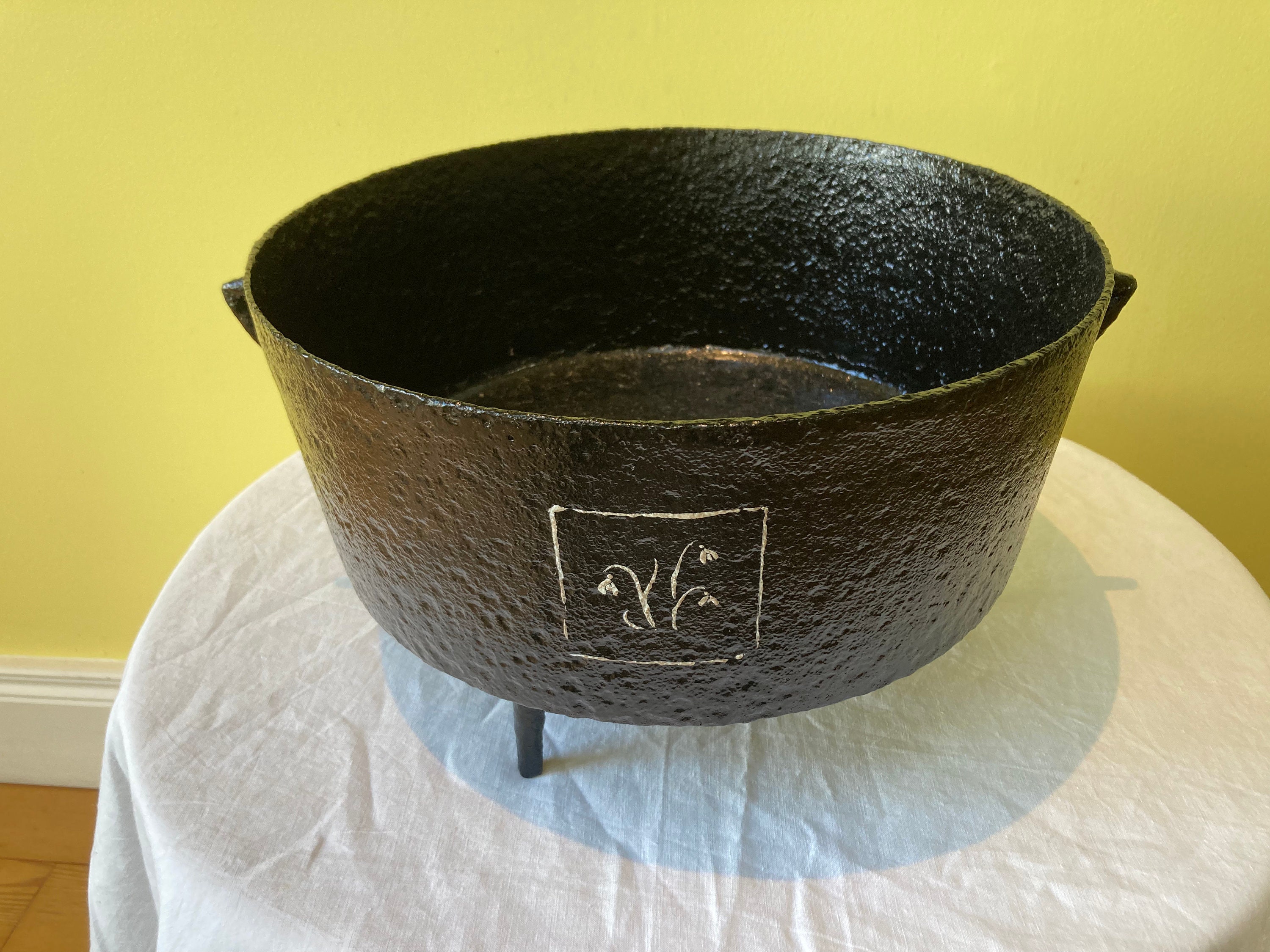 Antique Cast Iron 'pixie Ear' Cooking Pot/planter - Etsy