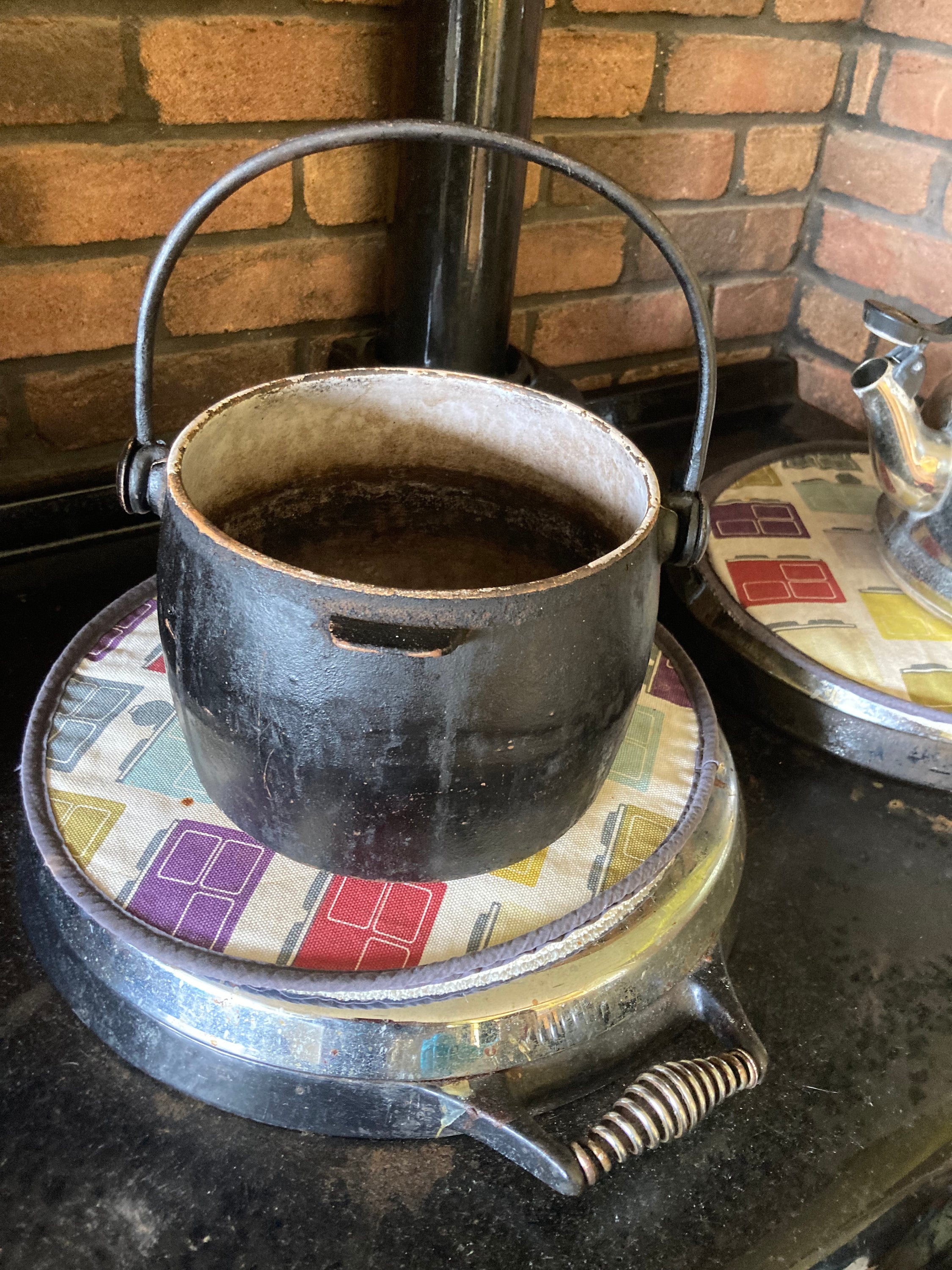 Antique Swing Handled Cast Iron 8 Pint 'gypsy' Cooking Pot - Etsy