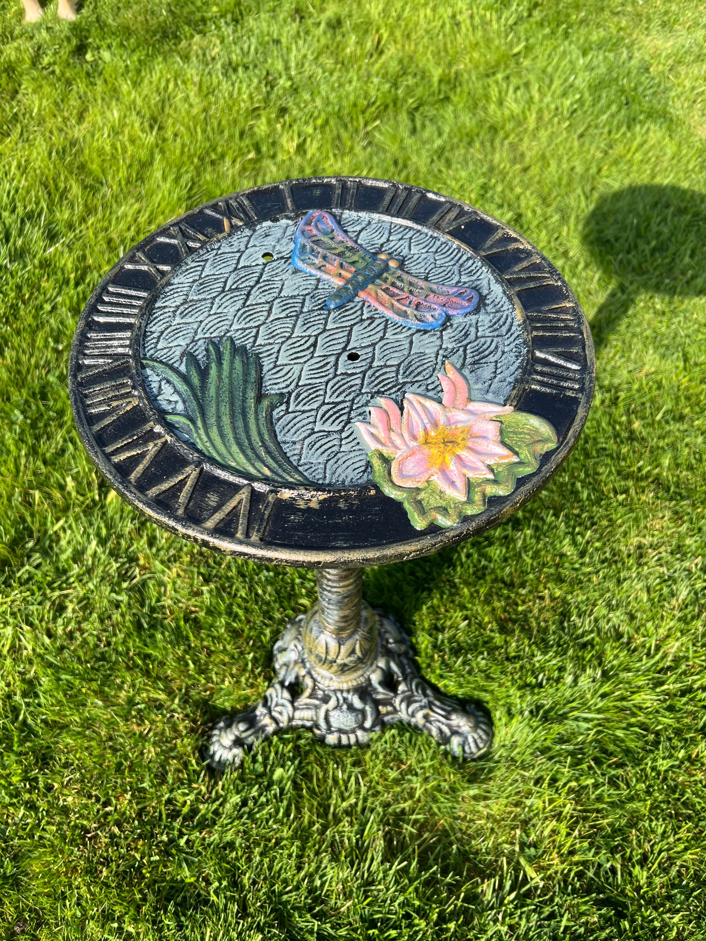 Antique Cast Iron Pond Life Sundial/occasional Table - Etsy