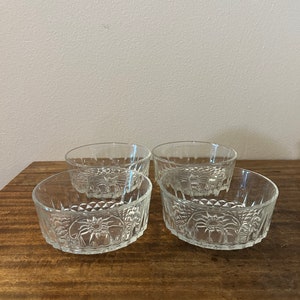 Vintage Arcoroc 5” Clear Glass Diamant Pattern Dinner Bowls Durable ...