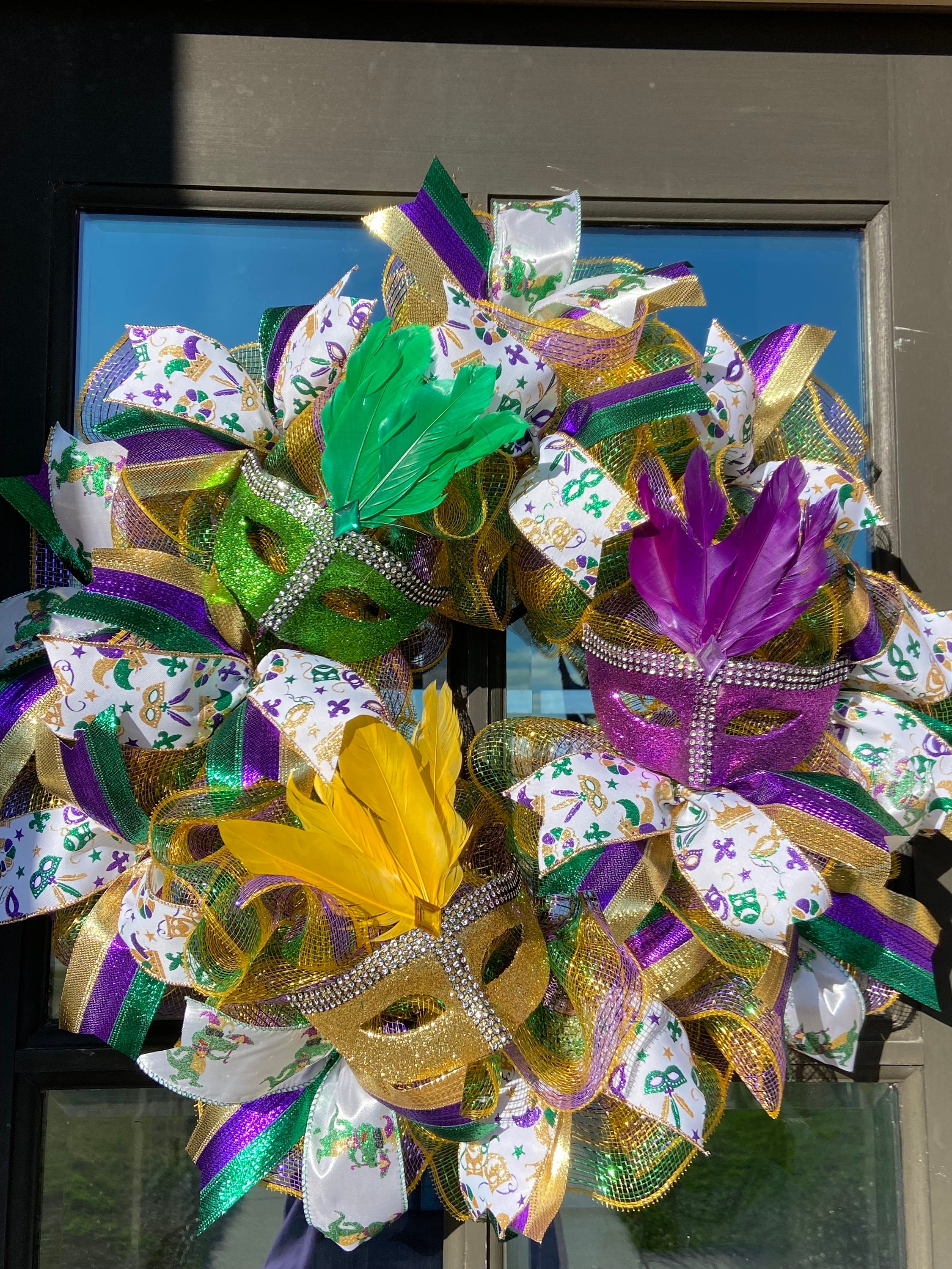 Mardi Gras Mask Wreath, Carnival Wreath, Stylish Mardi Gras Wreath ...