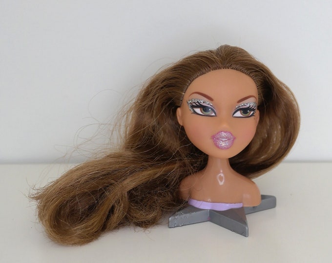 MGA Bratz Head Gamez - Yasmin Fashion Head - Green/brown Eyes Glitter ...