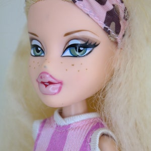 Bratz Rina Doll - Authentic MGA Doll - Pre-owned - Take A Note to ...