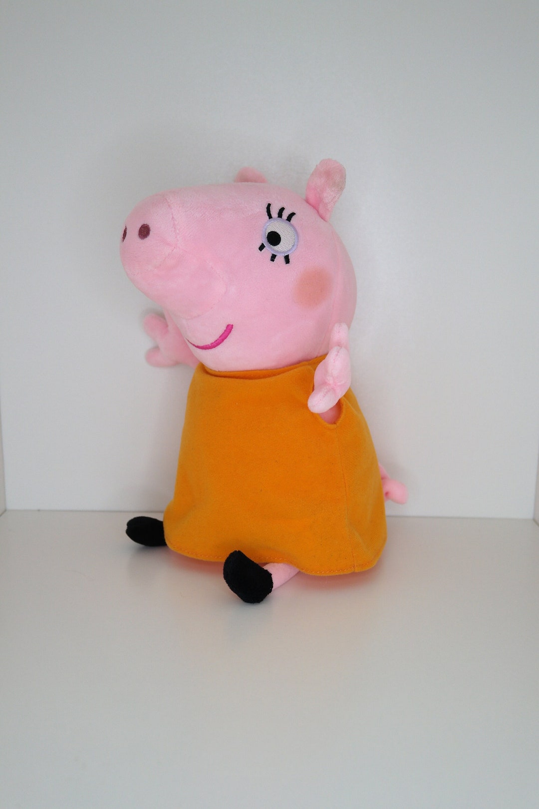 Peppa Pig Mummy Pig Plushie - Girl Pig in an Orange Dress Outfit - Soft ...