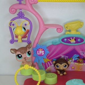 Littlest Pet Shop Circus Playset - Set of Accessories and Pets - Pre ...