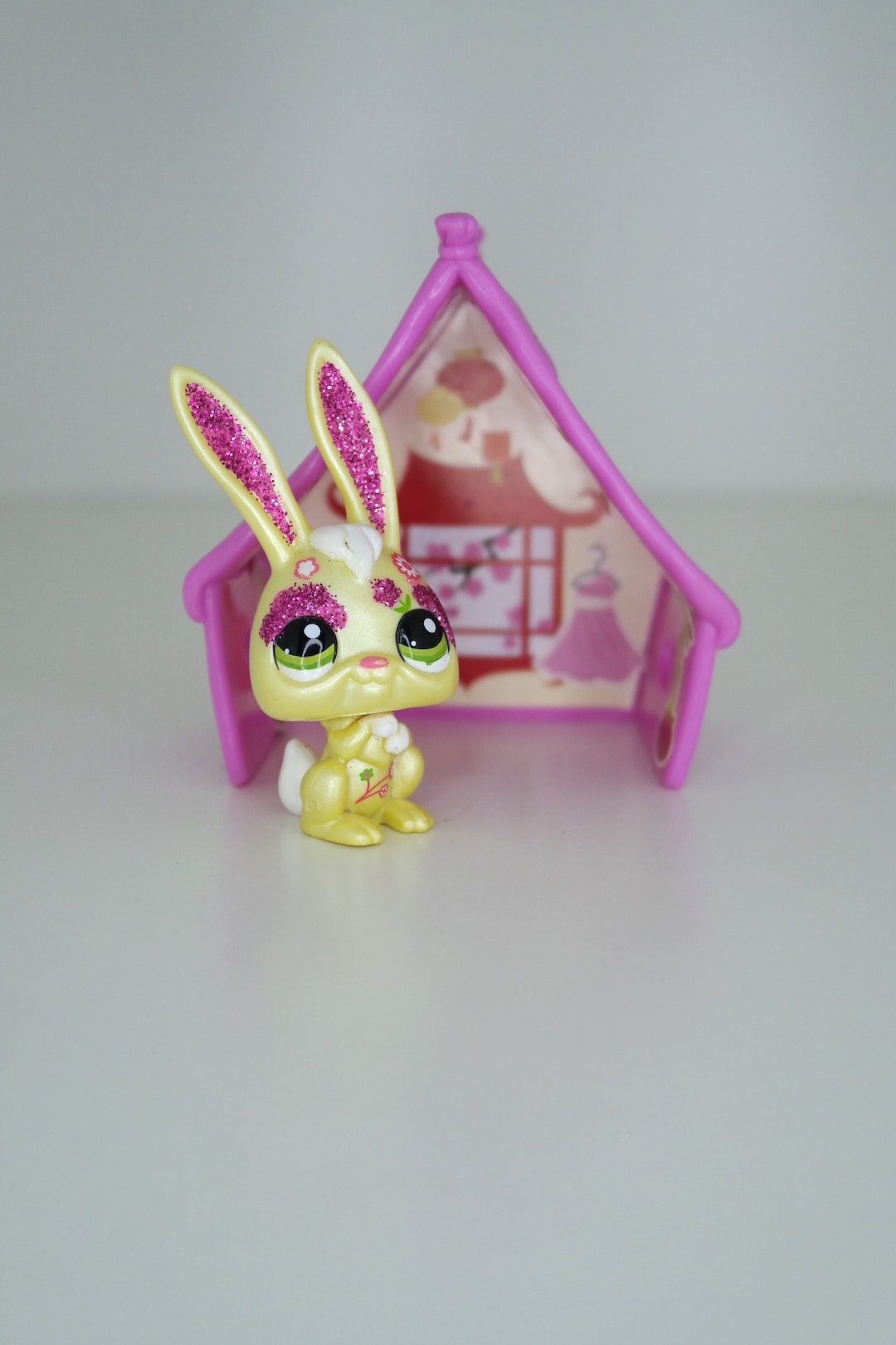 Hasbro Littlest Pet Shop Authentic Hasbro LPS Pet With Accessory ...
