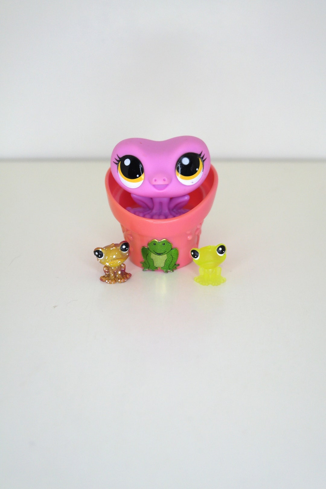 LOT of Hasbro Littlest Pet Shop Pets With Accessory: #3552 Frog - Pre ...