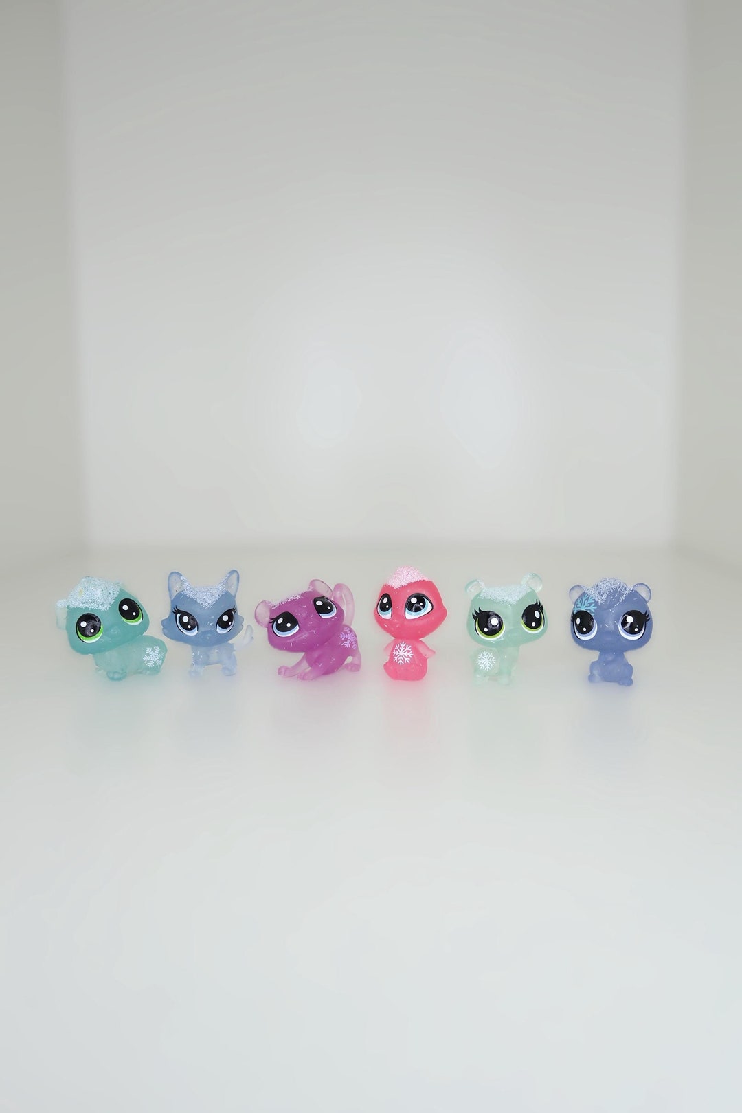 A Set of 6 Mini LPS - Hasbro Littlest Pet Shop - Mini Size Pets ...