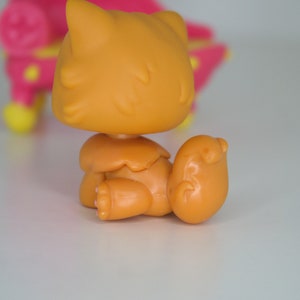 Littlest Pet Shop - Authentic Hasbro LPS Pet With Accessory: #153 ...