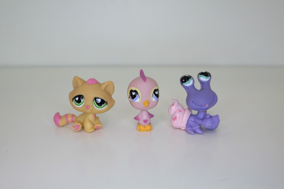 Authentic Hasbro Littlest Pet Shop LPS Your Choice of Valentine Day ...