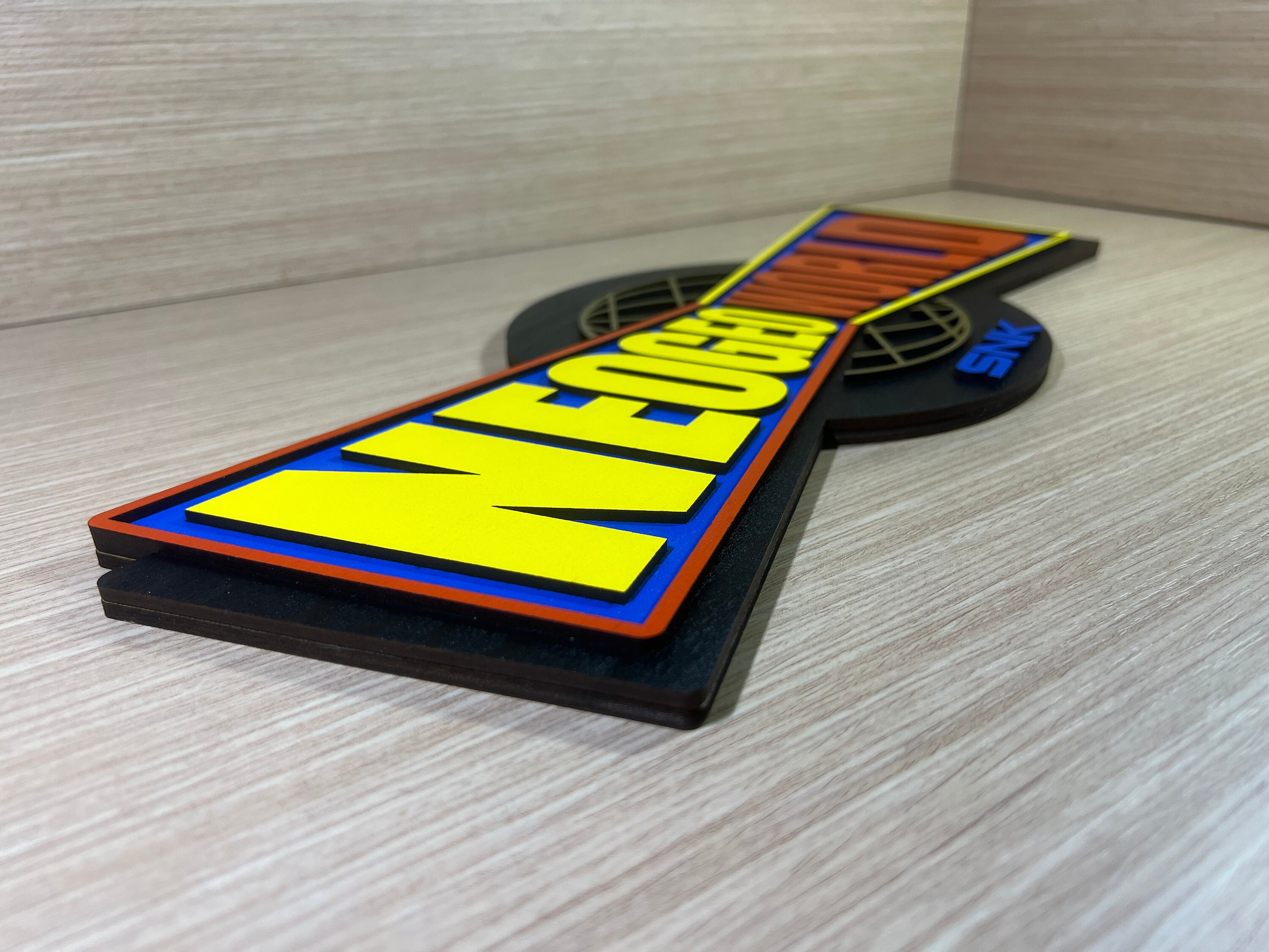 Display Sign Logo NEO GEO World in Wood Display hang wall Man Cave Aes ...