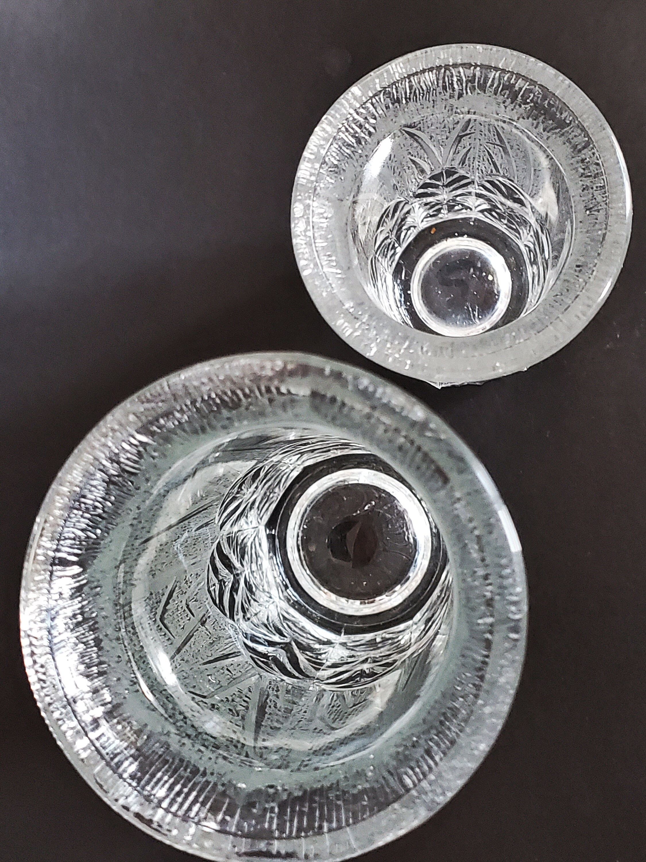 Pair of Vintage Fidenza Clear Glass Vases, Leaf Pattern Textured Glass ...
