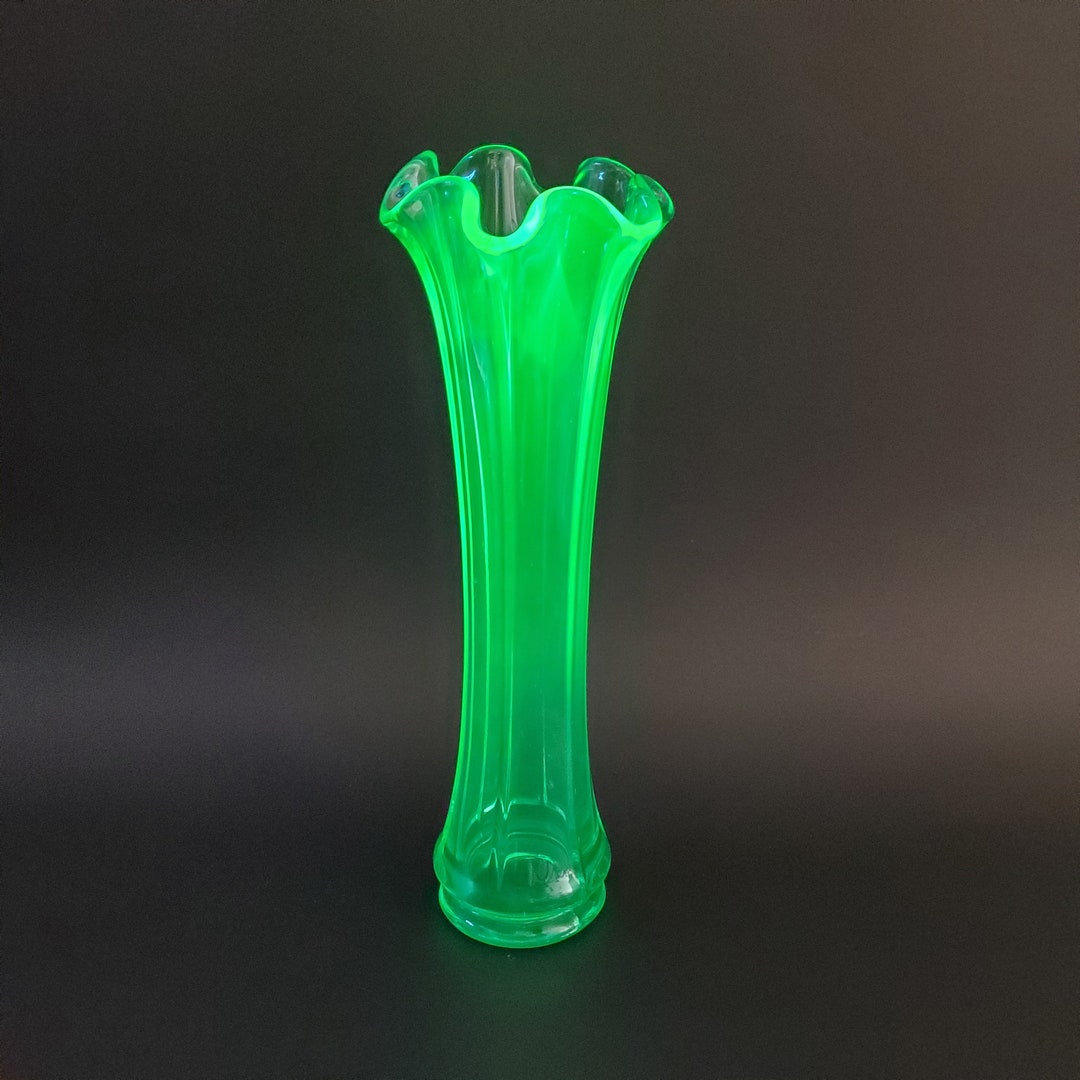 Small Uranium Glass Stretched Ribbed Vase With Ruffled Edge, 8.5 Inch ...