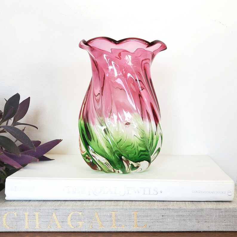 Vintage Teleflora Watermelon Ribbed and Twisted Glass Vase With Ruffled ...