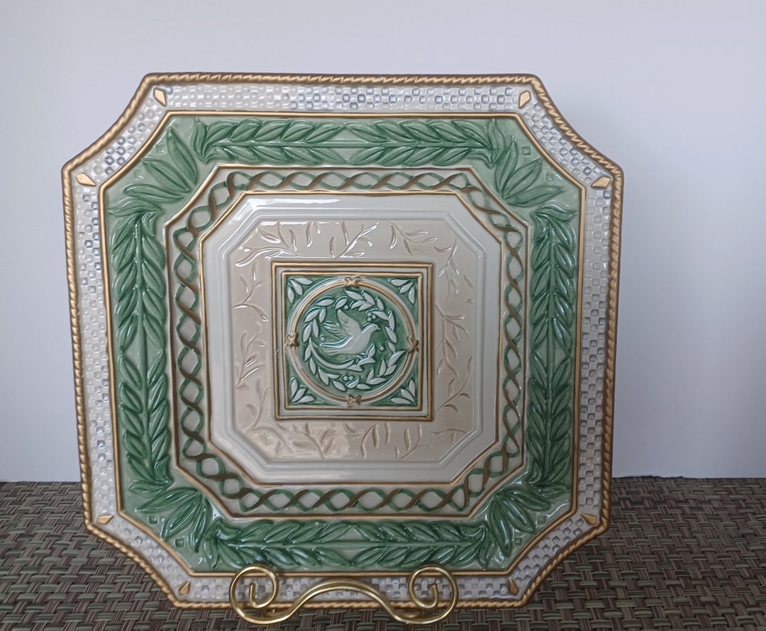 Fitz and Floyd Vintage Dove Plate: Octagonal Green and Gold Decor - Etsy