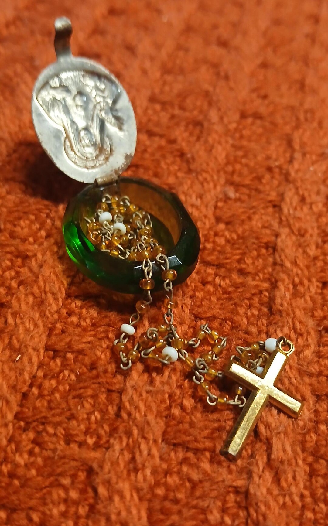 Chaplet Rosary Locket Green Beveled Clear Lucite, Silver Lid Depicting ...