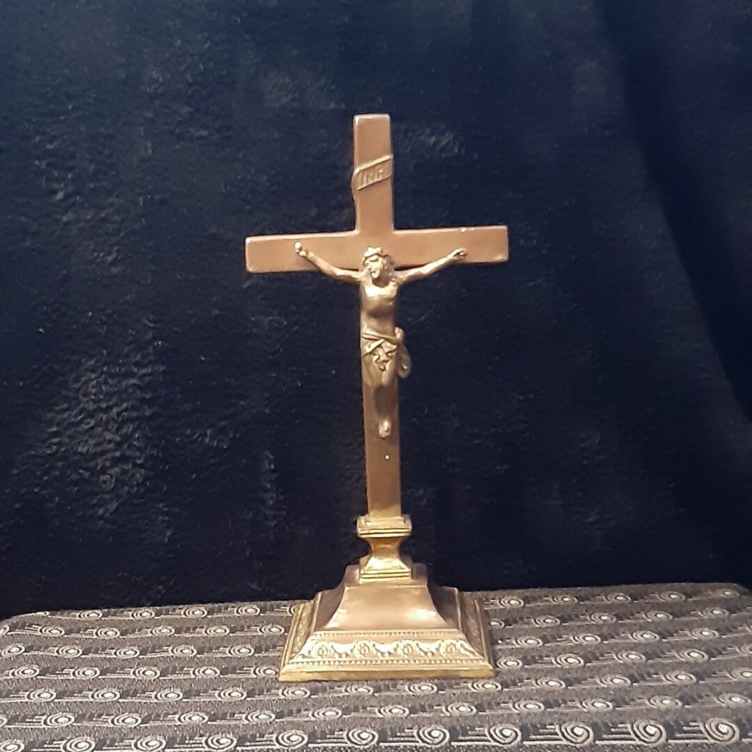 Metal Table Top Altar Crucifix ~ 9.5 Inches ~ Brass or Copper Tone ...