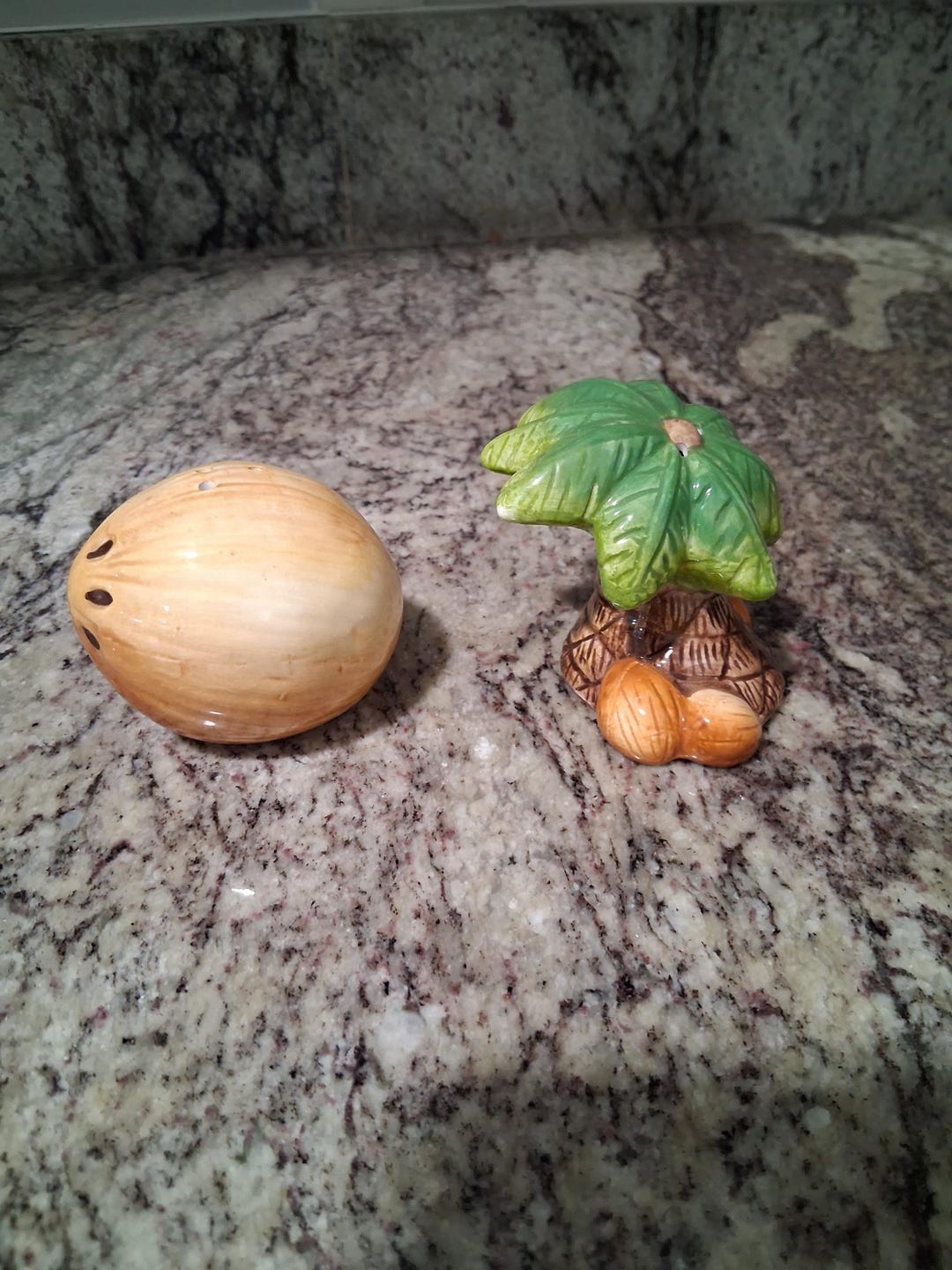 Vintage Ceramic Palm Tree and Coconut Salt and Pepper Shaker Set. - Etsy