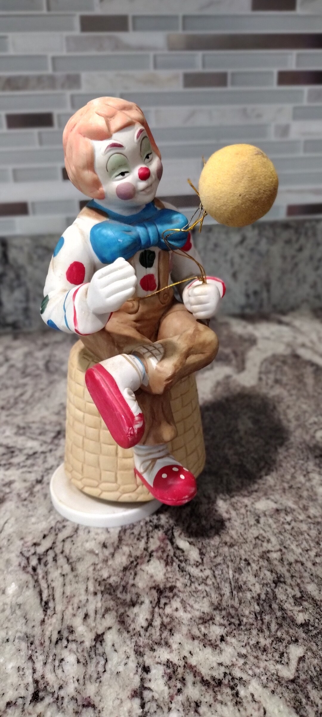 Vintage Porcelain Musical Wind up Clown Figurine Balloons “send in the ...