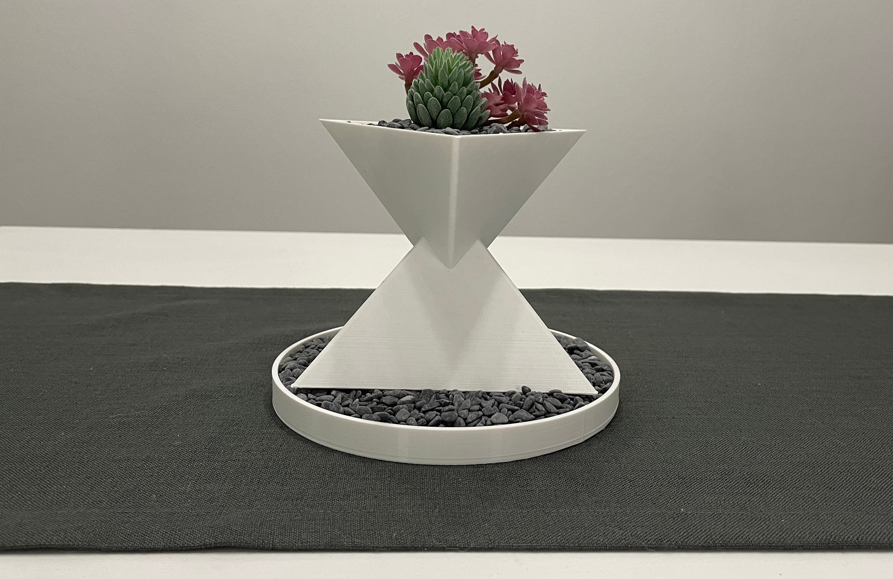 Triangulation: Double Pyramid Shaped Geometric Planter. Modern ...