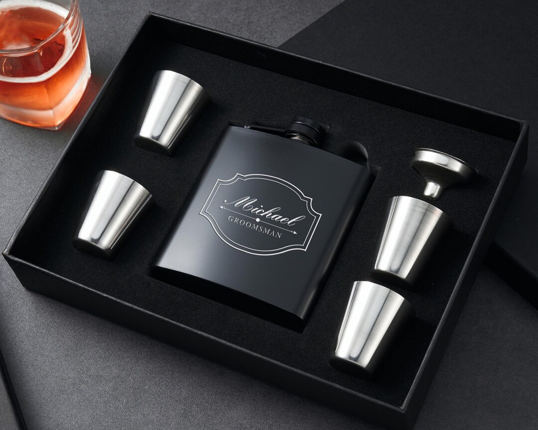 Personalized Black Matte Flask Set Gifts for Groomsmen,engraved Name in ...
