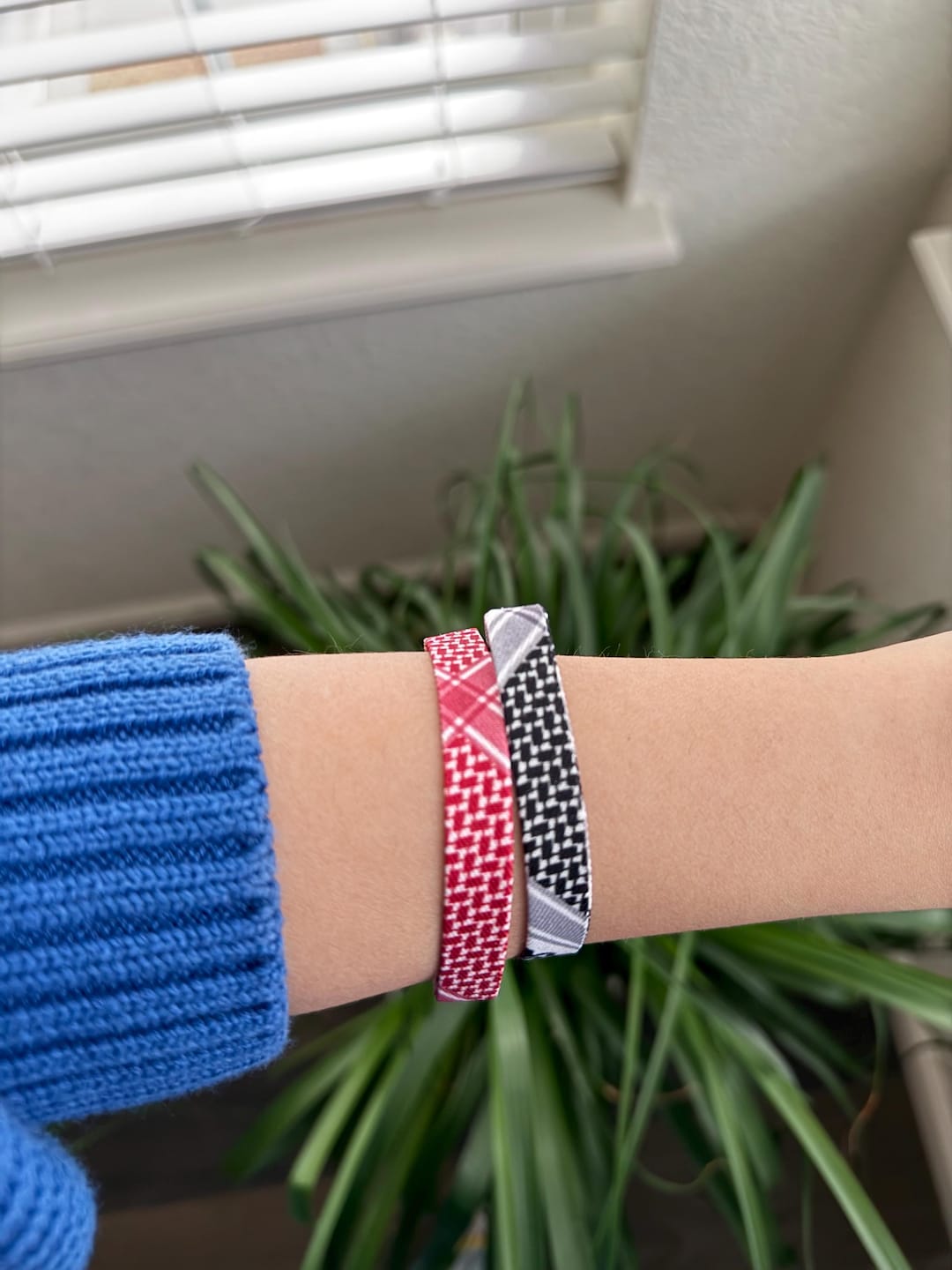 Keffiyeh Bracelet | Black and White Keffiyeh Print Bracelet | Red and ...