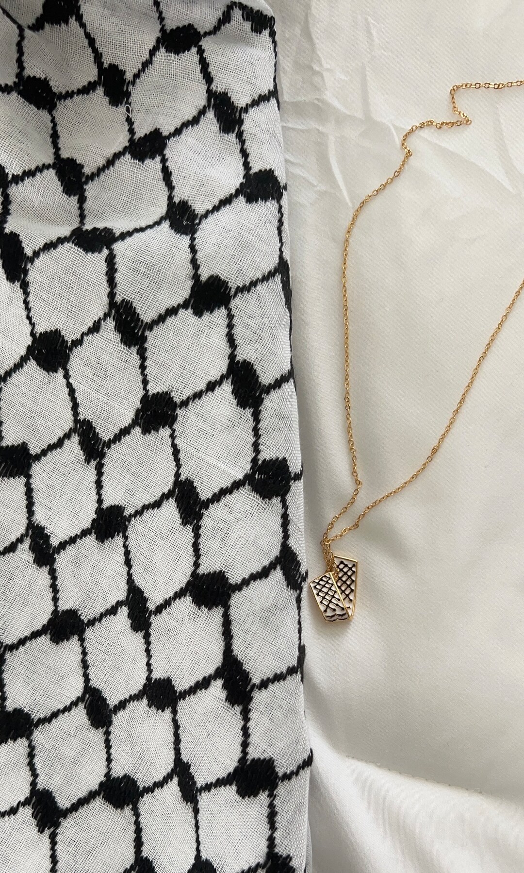 Keffiyeh Necklace | Kufiya Style Necklace | Palestinian Keffiyeh Scarf ...