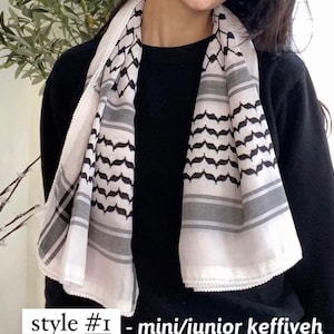 Original Palestinian Keffiyeh | Jordanian Hatta | Black and White ...