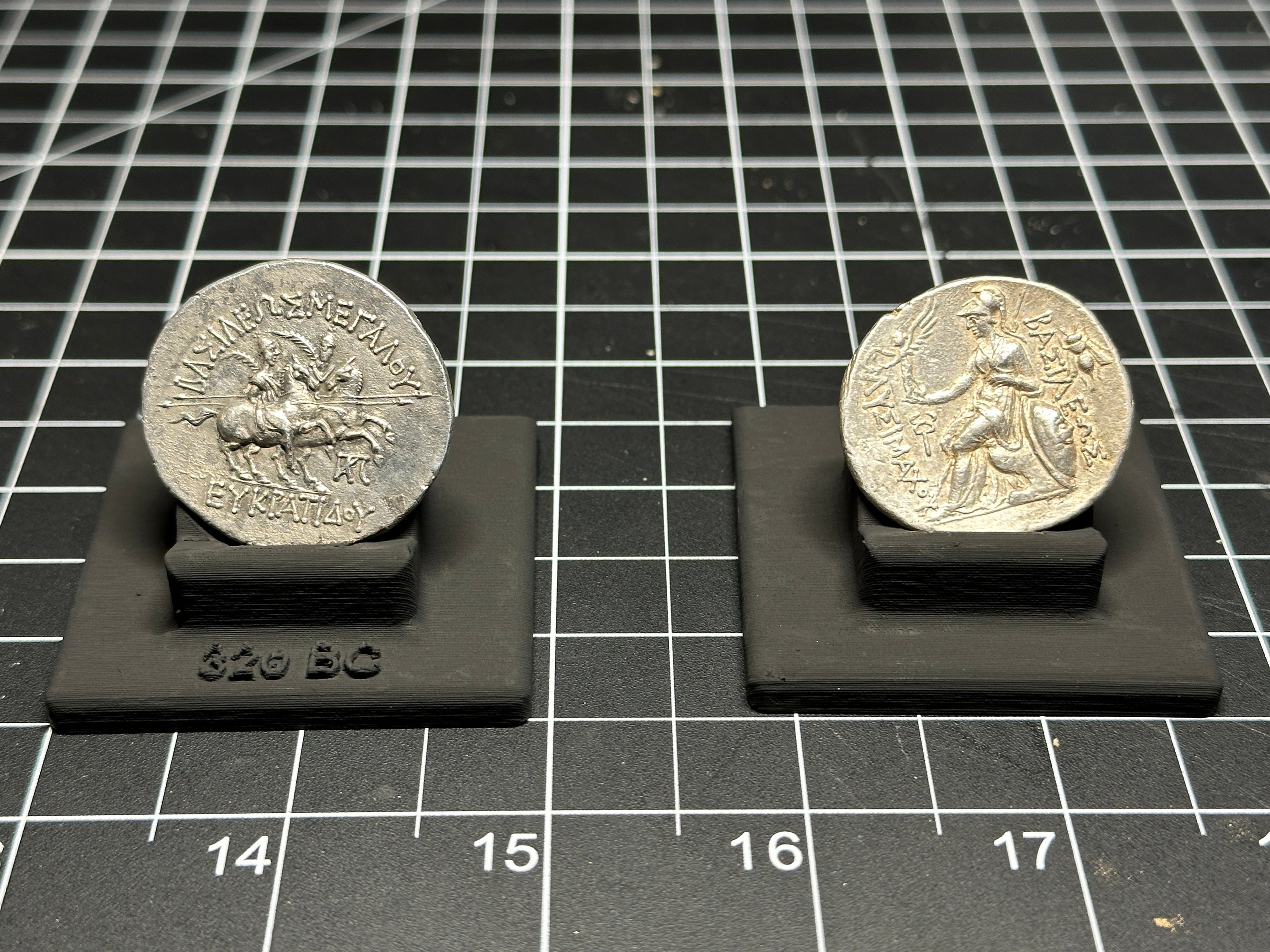 3D Printed Coin Display - Etsy