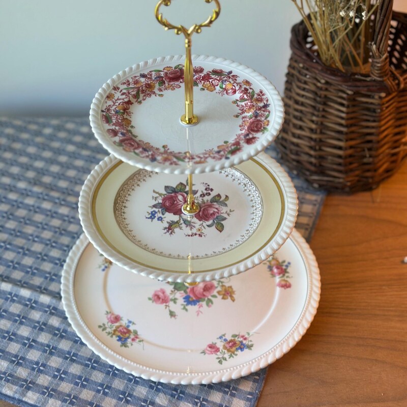 China Cake Stand - Etsy