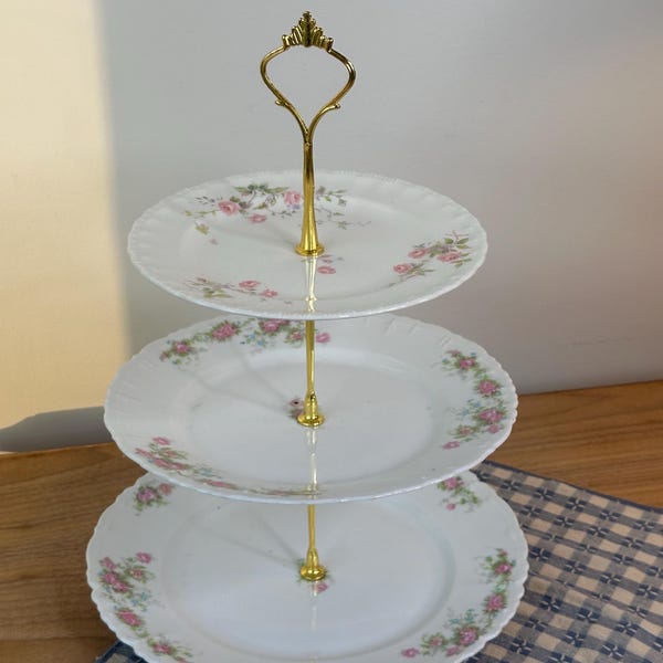 China Cake Stand - Etsy