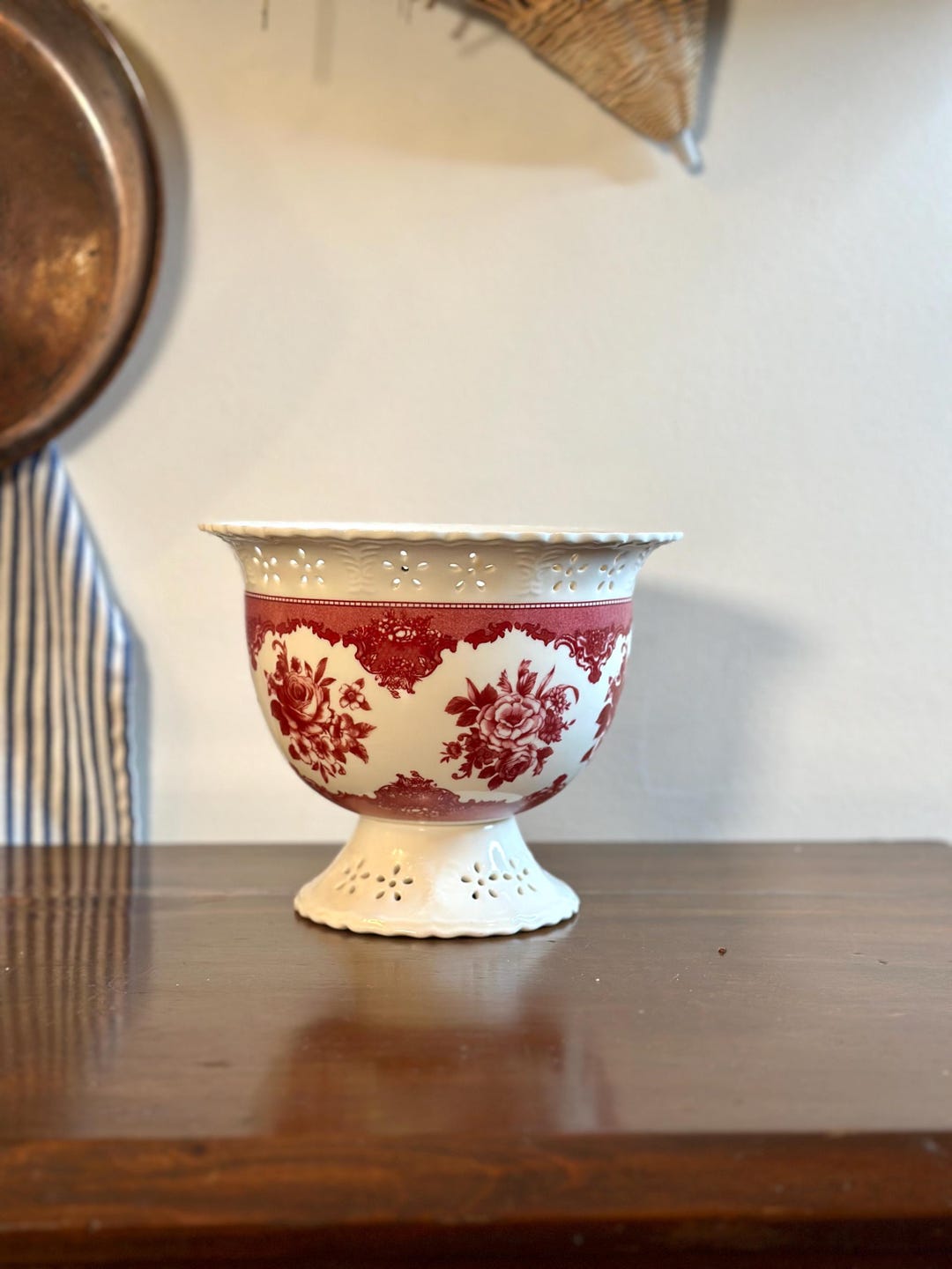 Vintage FTD Footed Bowl With Red Rose Floral Toile Design, Scalloped ...