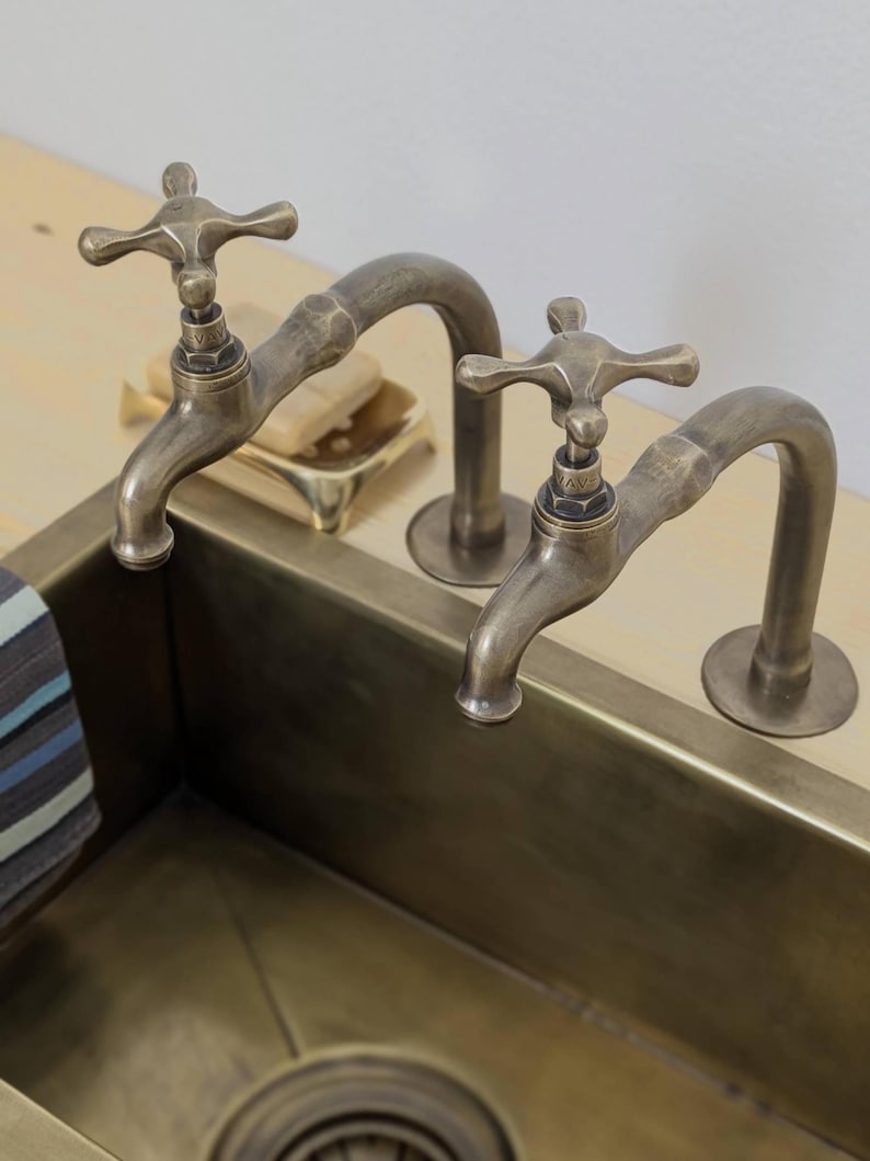 Handmade Brushed Brass Pillar Sink Faucets - French Style 17cm High ...