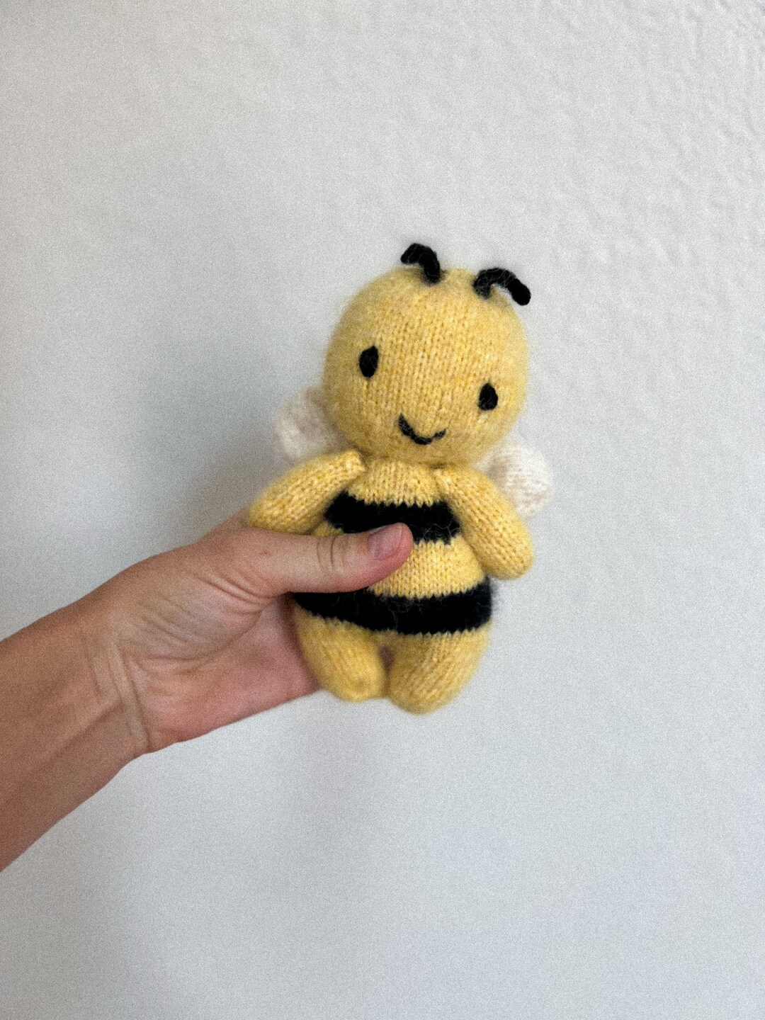 Buzzy Bee Knitting Pattern, Amigurumi Knitting Pattern - Etsy