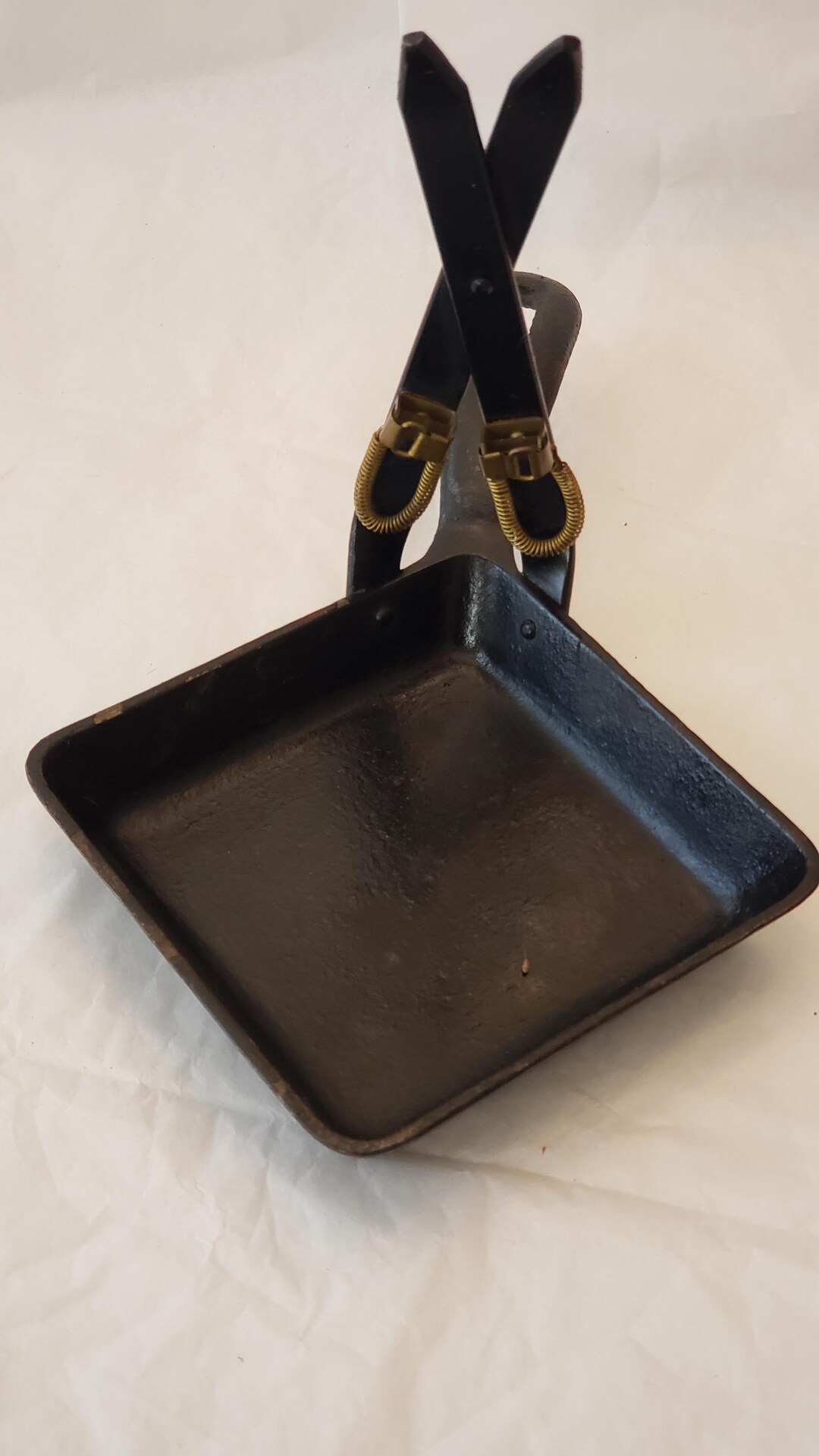 Griswold Extremely Rare Square Egg Skillet Crossed Skis Ashtray. - Etsy