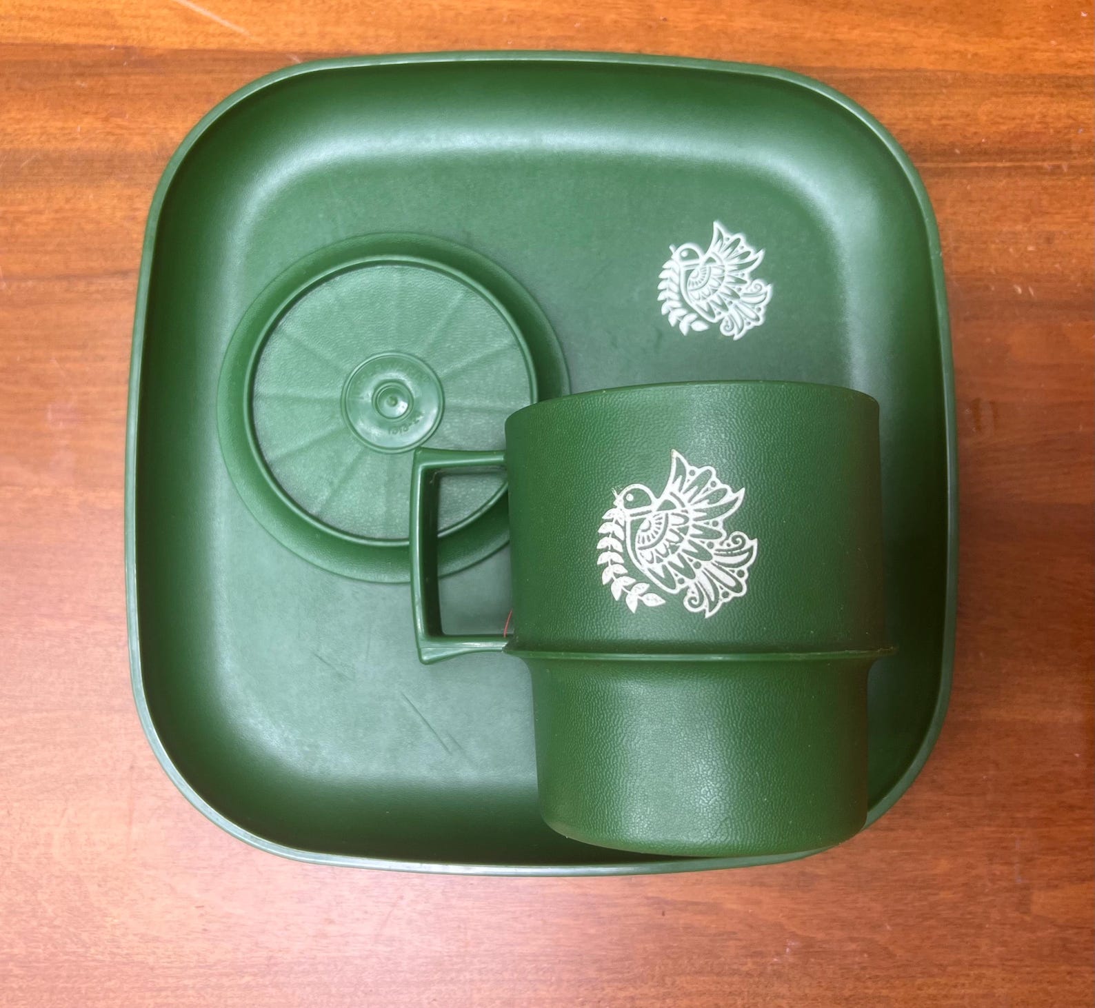 Vintage Tupperware Christmas Snack Set Vintage Red and Green Tupperware ...