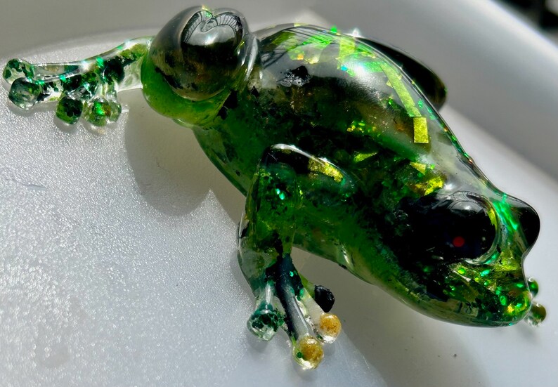 Frog Figurine - Etsy