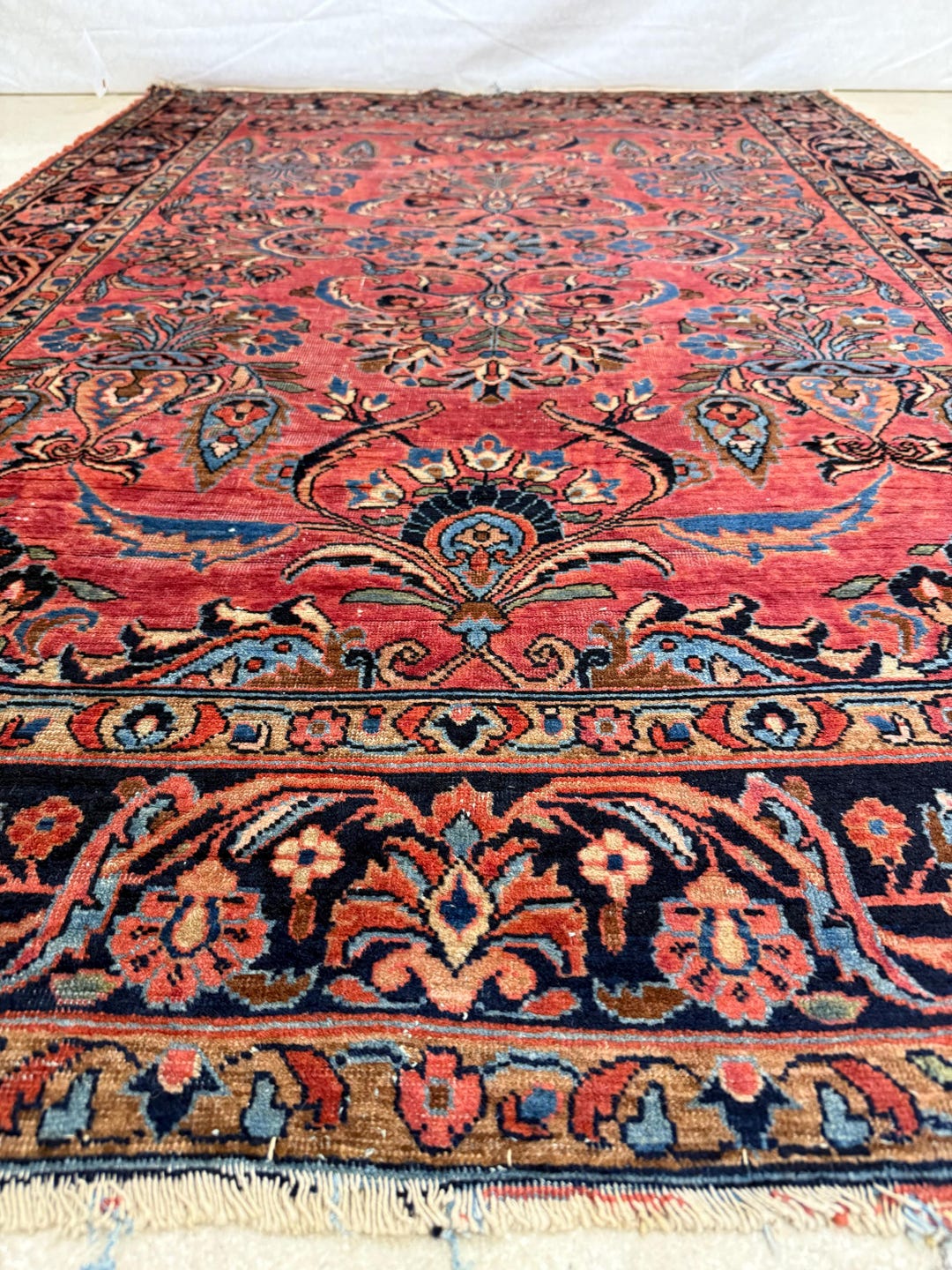 Antique Sarouk Rug - 4'4"x6'5" - Etsy
