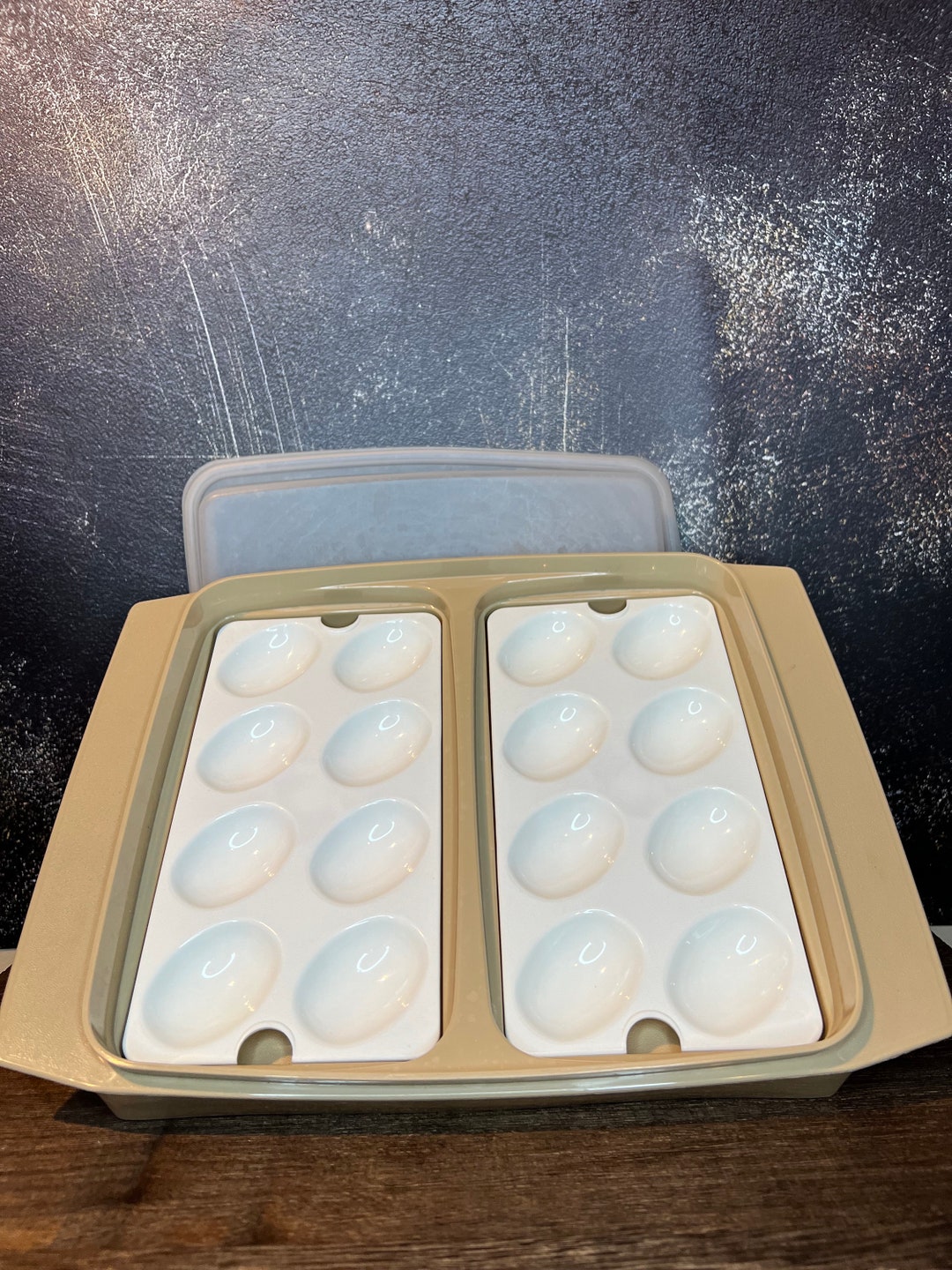 Vintage Beige Tupperware Deviled Egg Keeper With Lid 723-3 - Etsy