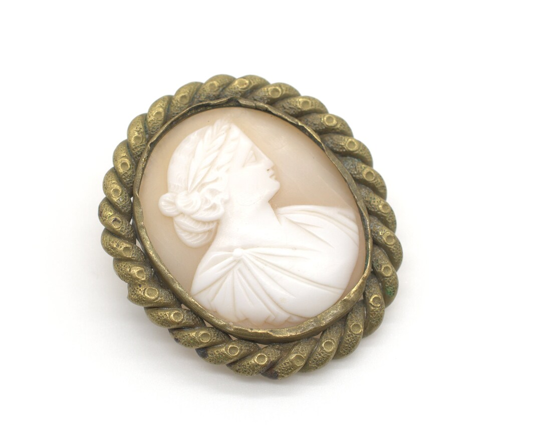 Antique Victorian Shell Oval Portrait Cameo Brooch Yellow Tone Metal ...