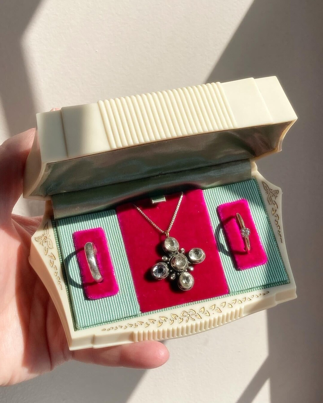 Art Deco JC Warner Double Ring Presentation Box and Necklace Display ...