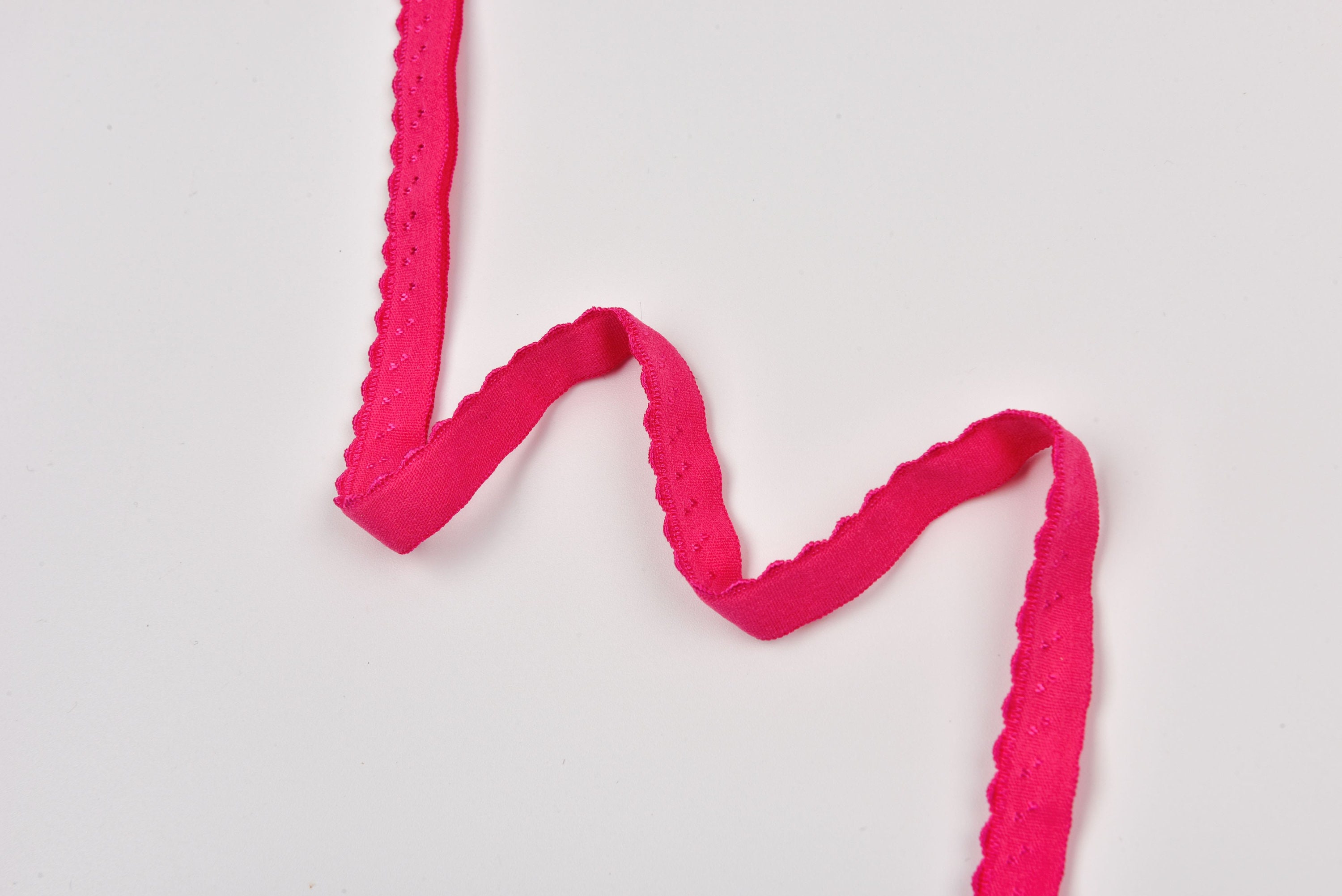 Lingerie Elastic Strap, Picot & Scallop Edging , Plush Elastic Back ...